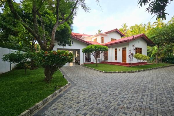 Niwahana Holiday Resort - Sri Lanka