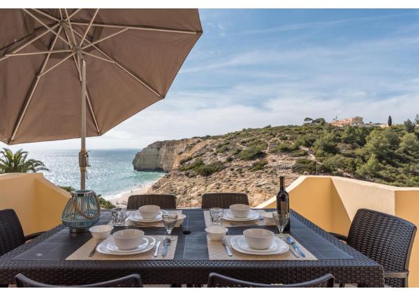 Oceanfront Escape In Carvoeiro - Breathtaking Algarve Views - Carvoeiro