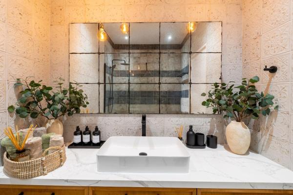 Limnaria Gardens Classic - Paphos