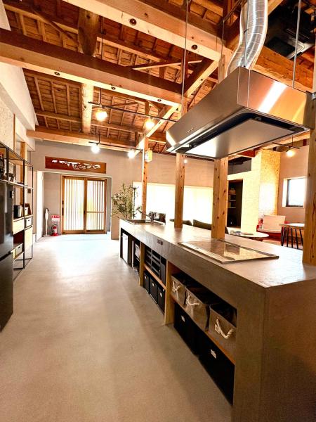 My Place 小豆島 1日1組限定 海近の贅沢ステイ 2025年フルリノベ 洗練モダンデザイン 最大8名 一棟貸切 - Shozu District