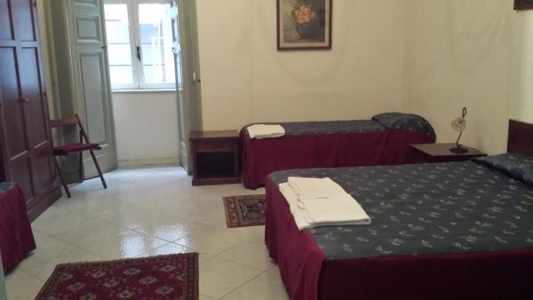 B&b Miseria E Nobilta' - Naples