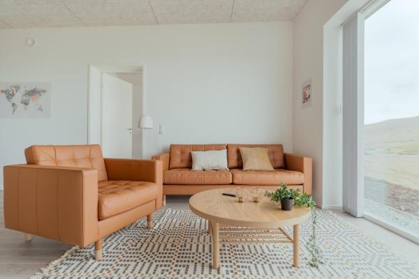 3 Br Apartment - Parking - Sea View - Nature - Faroe Islands
