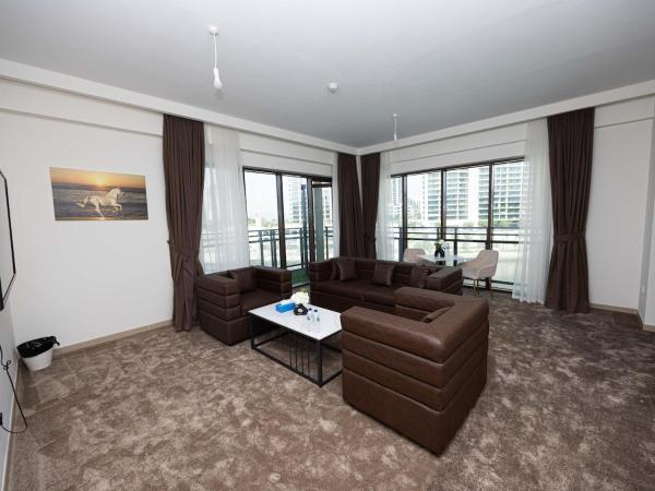 Sunset Creek Harbour, Dubai - Sharjah