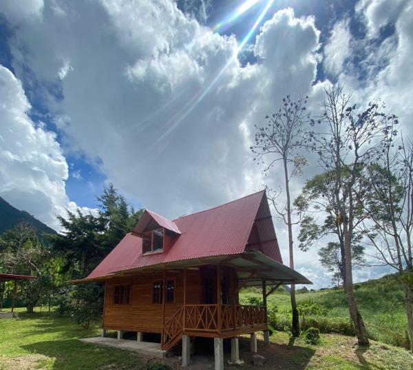 Yoly Cabaña - Villa Rica