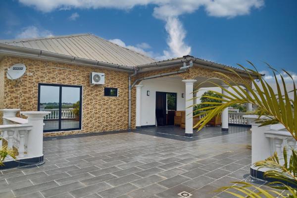 Serenity Flat2 - Pointe-Noire