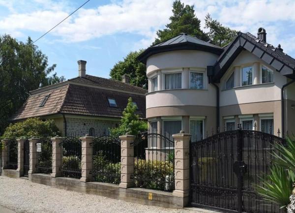 Eszter Apartman Közel A Balatonhoz 5 Fő Részére - Balatonlelle