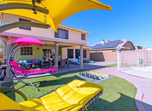 Free Pool Heat - Piano - King Bed - Air Hockey - Casa Grande, AZ