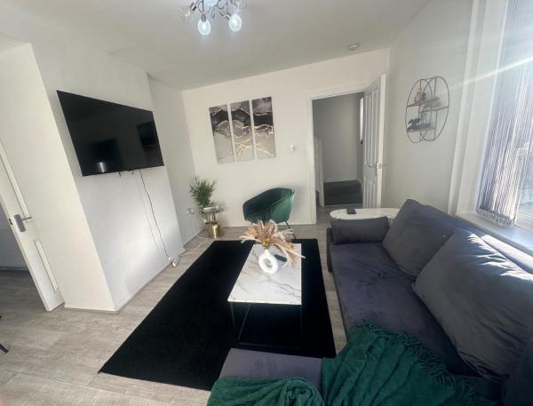 Airport House - Long Stays Near Hospital! - Manchester Airport (MAN)