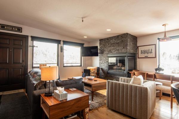 Christophe Condo 712 - Ketchum, ID