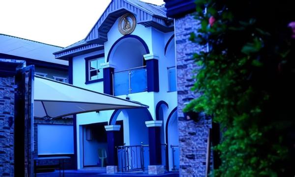 Luxurious Lukes Apartment - Benin City