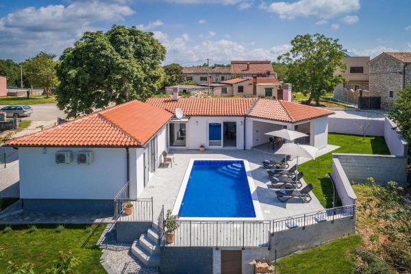 Holiday House Nana - Krnica