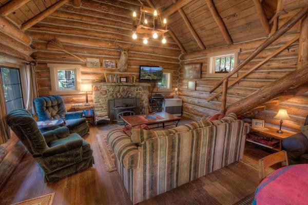 Zephyr Cabin Home - Nevada