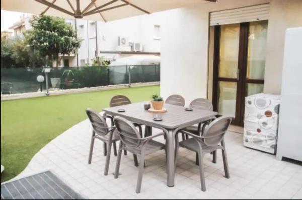 Vicina Al Mare Con Grande Giardino - Appartamento Tulipano - Rimini