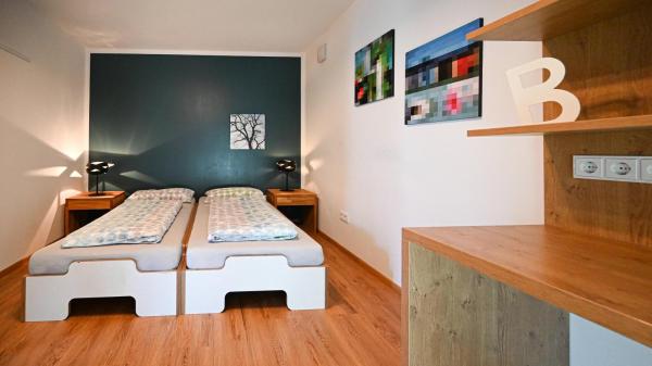 Apartment Gartenblick 7 8 Eg Mit üBerdachter Terrasse - Friedrichshafen