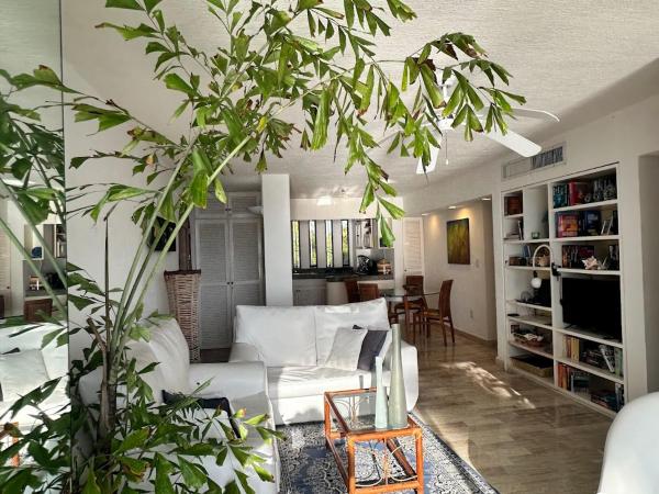 A La Orilla Del Mar Puerto Juarez Cancun - Cancún