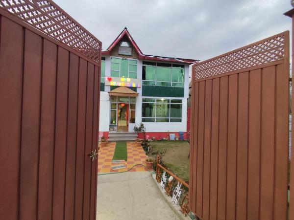 Hotel New Heaven Canal - Srinagar