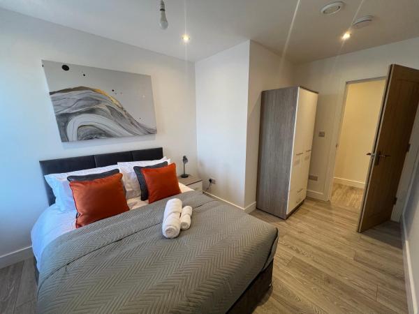 2-bed Apartment, Basingstoke - Great Location - Basingstoke