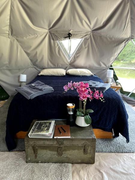 Go Glamping Among Alpacas In This Cozy Dome In Duvall, Washington - Monroe, WA