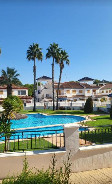 Casa Magdalenka, Mil Palmeras Area, 800 M To The Sea Plus Communal Swimming Pool - Pilar de la Horadada