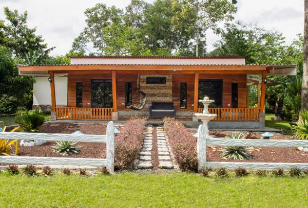 Cabaña Ivi - Costa Rica