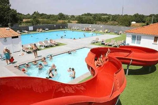 Zecamping 4 Animé Animaux Acceptés Avec Piscine Couverte Et Bar - France