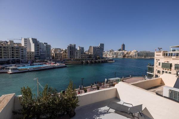 Seafront 3-bed Palazzino With Jacuzzi, Heart Of Balluta - Valletta