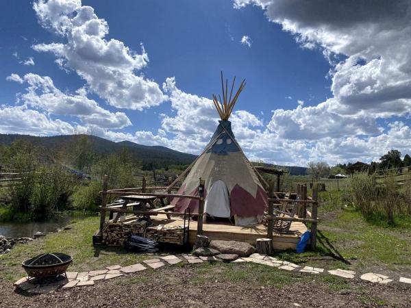 Cute Tipi In Tres Piedras For New Mexico Glamping Escapes - New Mexico