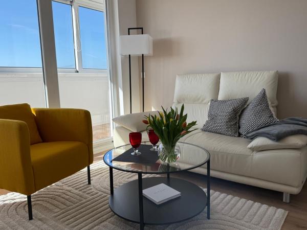 Fewo "Freiheit" - Panoramablick - Großer Balkon, Ganzjährig Zu Nutzen - Schnelles Wlan - Parkplatz - 300 Meter Zum Strand - Heiligenhafen