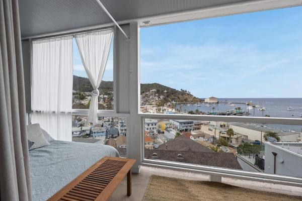 108 Middle Terrace #2 By Catalina Island Vacation Rentals - Avalon, CA