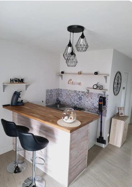 Appartement F2 Centre-ville Issoire Avec Jolie Vue Wifi Disponible - Issoire
