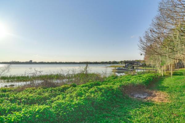 Serene Lake Views Winter Haven Home - Winter Haven