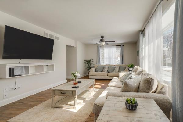 Half Mi To Lake Geneva Home With Game Room - Lake Geneva, WI