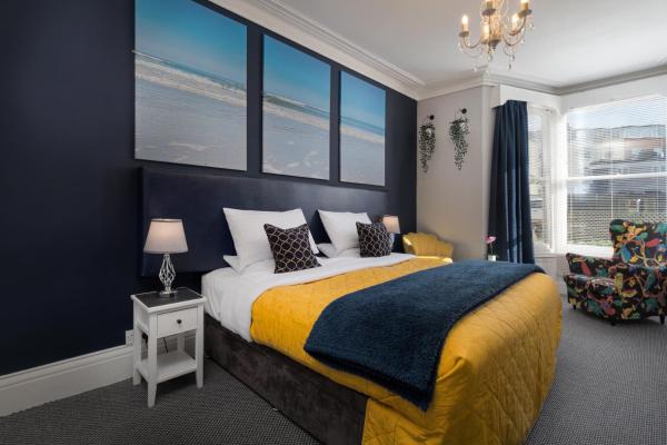 Glenholme Guest House - Room Only - Scarborough