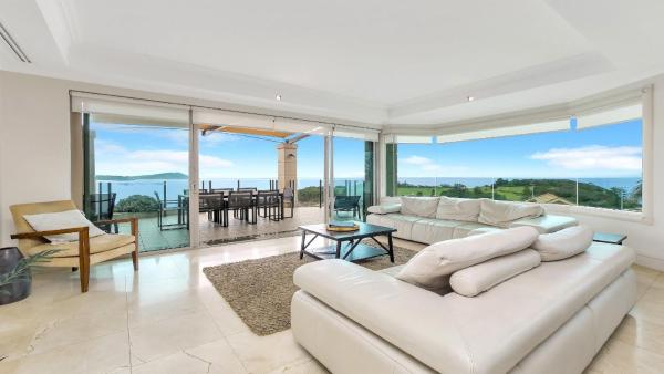 Unit 12 - 3 Bedroom Premier Ocean View - Terrigal