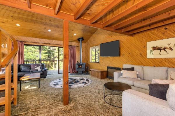 Whispering Pines 4 - Jindabyne