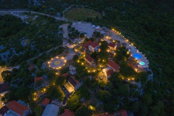 Rustical Resort Kokorići With Shared Outdoor Swimming Pool - Croatia