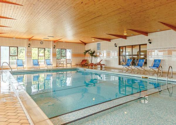 Meadow House Holiday Park - Tenby