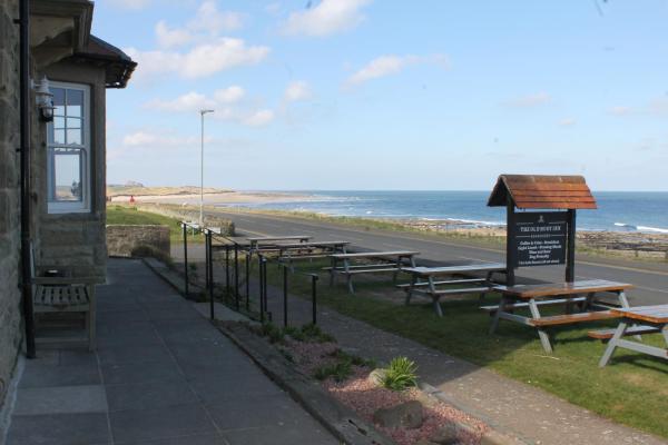 The Old Buoy Inn - Beadnell