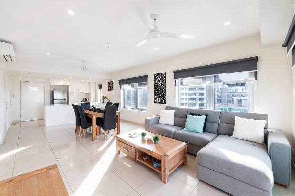 Harbour Hush - Poolside Central Base Near Waterfront - Darwin