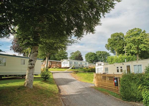 Grondre Holiday Park - Narberth