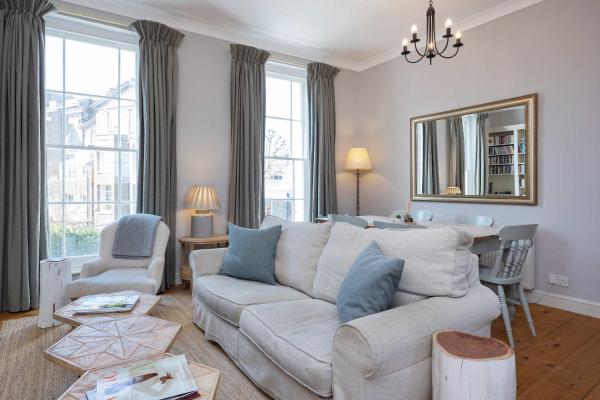 Veeve - Primrose Rooftops - Brentford