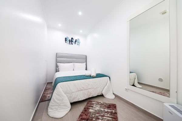 Dina Beach House - Nazaré