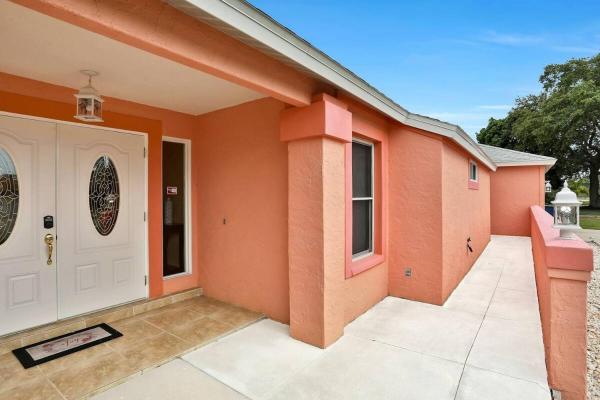 Renovated 3br Dog Friendly Pond View Wd - Sarasota, FL