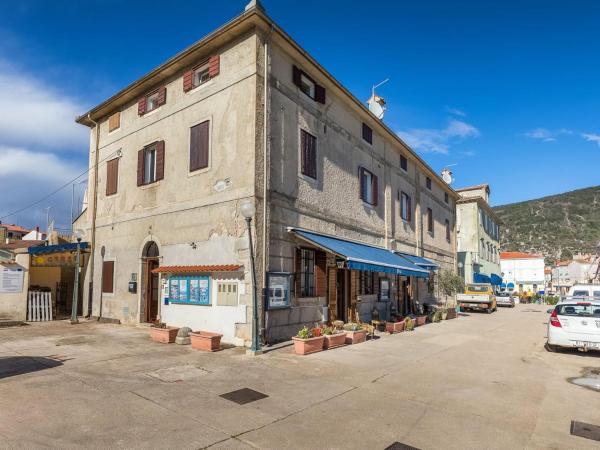 Holiday Home Near Beach In Croatia - Cres