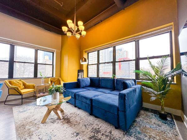 Mccormick Place 2br Spacious Corner Unit With Optional Parking Sleeps 6 Guests Near Soldier Field And Grant Park - Tri-Taylor - Chicago
