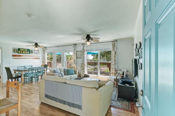 Redecorated Petfriendly Home - Fernandina Beach, FL