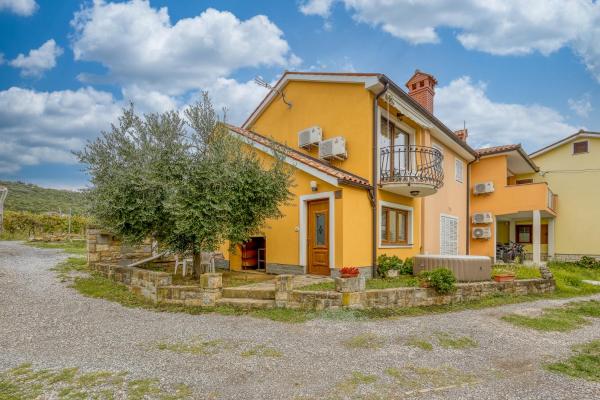 House In The Vineyard - Happy Rentals - Ankaran