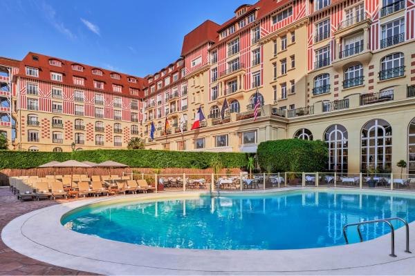 Hôtel Barrière Le Royal Deauville - Touques