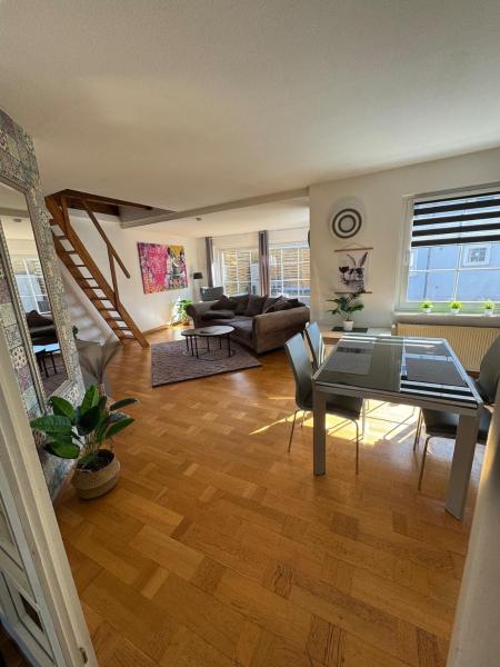Große Helle Maisonette Wohnung Im Zentrum - Cassel, Allemagne