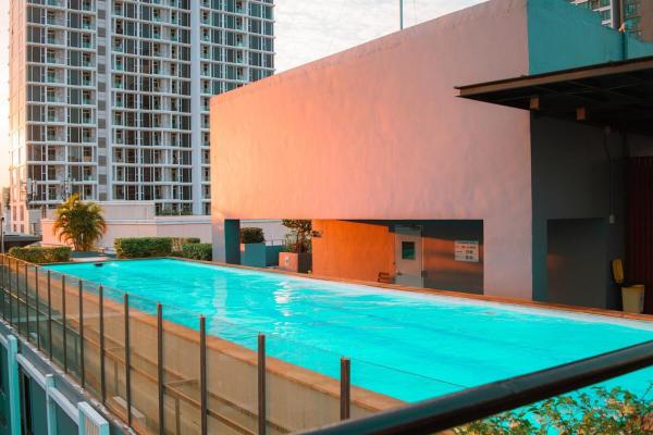 Zenith Place Huge 2br Low-rise Condo - Bangkok